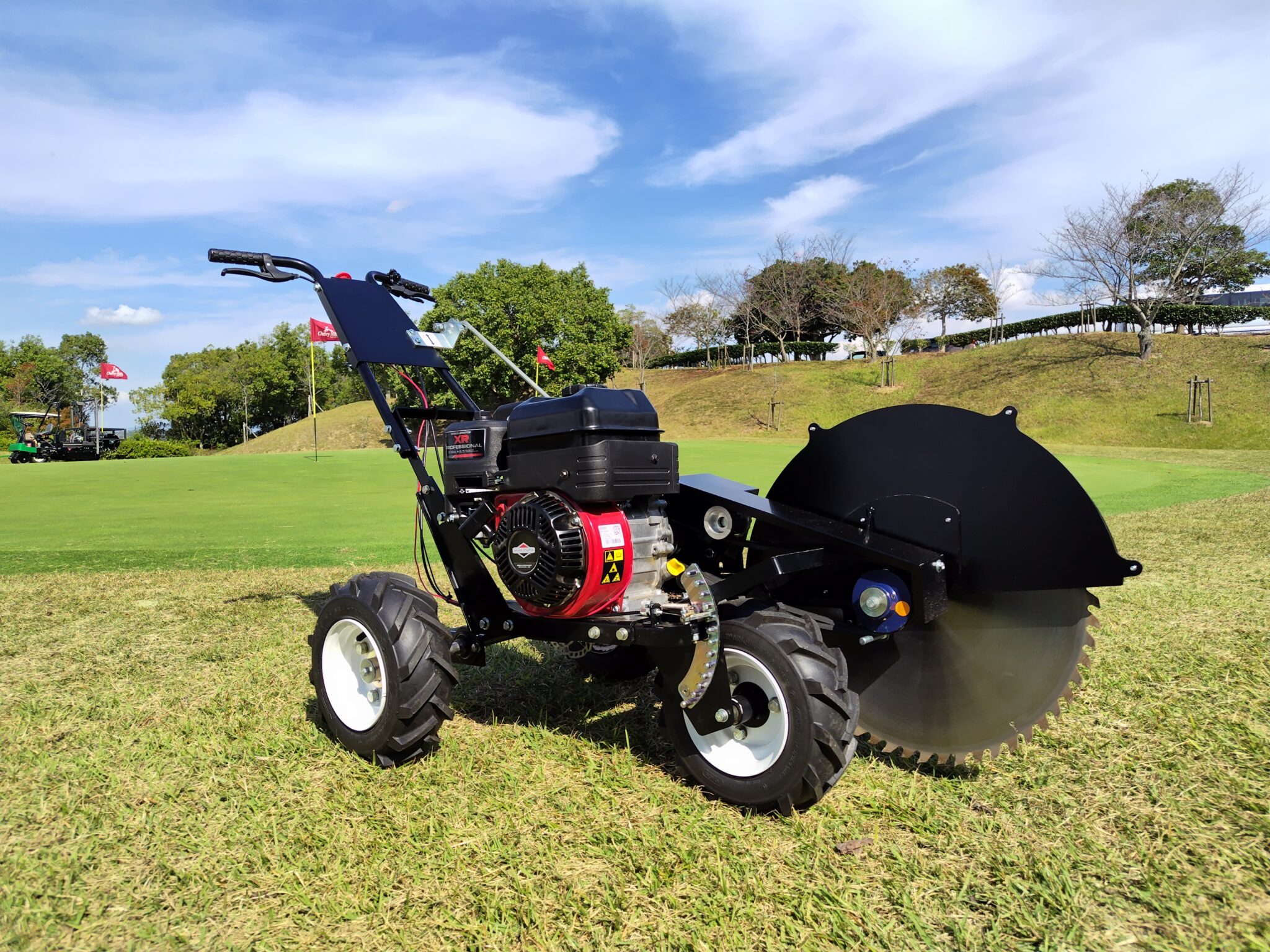 ROOT CUTTING MACHINE YRC001 | 舎 ヤマキチエンジニアリング株式会社